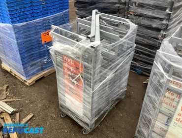 Repocast.com® | Lot of 2 nesting stock carts (u-carts)