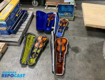 Repocast.com® | Lot of (5) musical instruments. (4)...