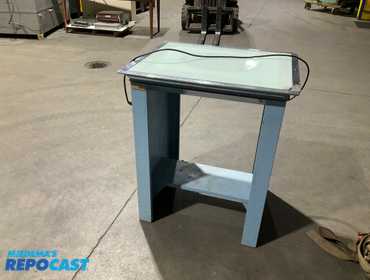 Repocast.com® | 1- NUARC VLT23 LIGHT TABLE - 26”x31...