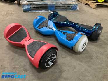Repocast.com® | Lot of (3) Hoverboards - a GoTrax, a...