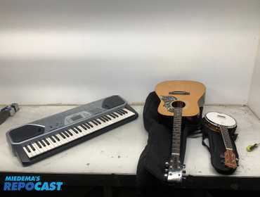 Repocast.com® | Lot of musical instruments including...