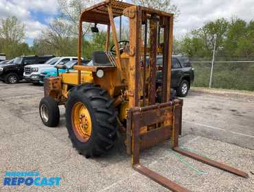 Repocast.com® | Massey-Ferguson 40 industrial forklift...