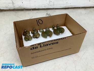 Repocast.com® | Lot of (10) Asst. Router Bits