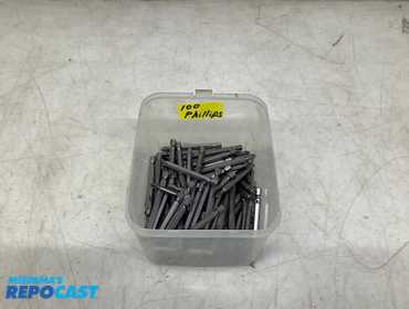 Repocast.com® | Lot of (100) Phillips Drill Bits