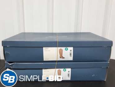 SimpleBid Inc. | Lot of (2) New WOMEN'S universal...