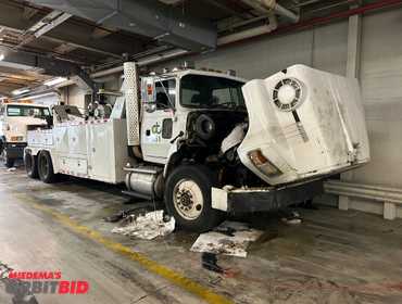 Orbitbid.com® | 1995 Ford L9000 Tandem Axle Wrecker...