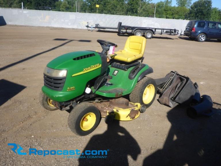 Repocast.com® | John Deere L130 Automatic Riding La...