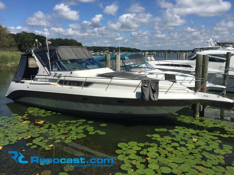 Repocast.com® | 1989 Cruisers 3270 Esprit