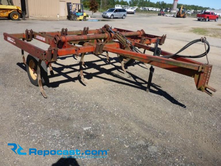 Repocast.com® | Kewanee 11 Shank Chisel Plow,...