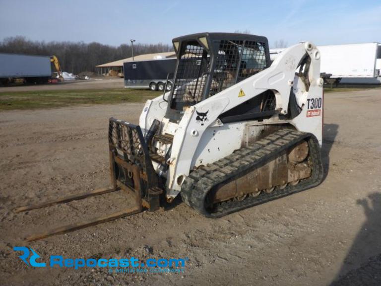 Repocast.com® | 2006 Bobcat T300 Rubber Track...