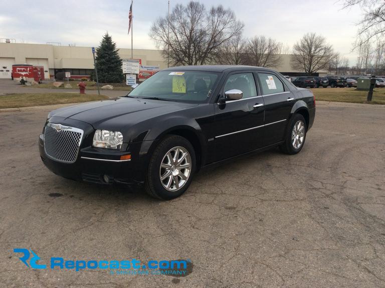 Repocast.com® | 2010 Chrysler 300 Touring