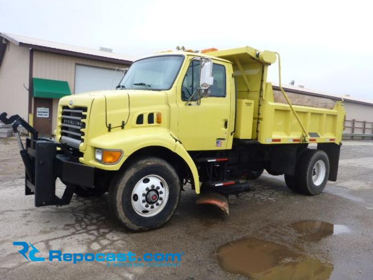 Repocast.com® | 2001 Sterling L8000 Dump Truck...