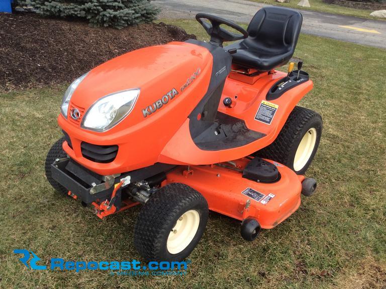 Repocast.com® | Kubota GR2100 garden tractor, 4x4,...