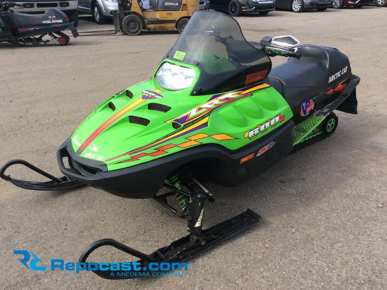 Repocast.com® | 1999 Arctic Cat ZRT 600