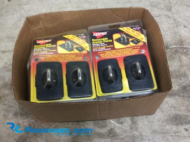Repocast.com® | Lot of (12) retractable anchor points,...