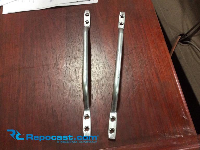 Repocast.com® | Lot of (2) Aluminum Trailer Ramp Door...