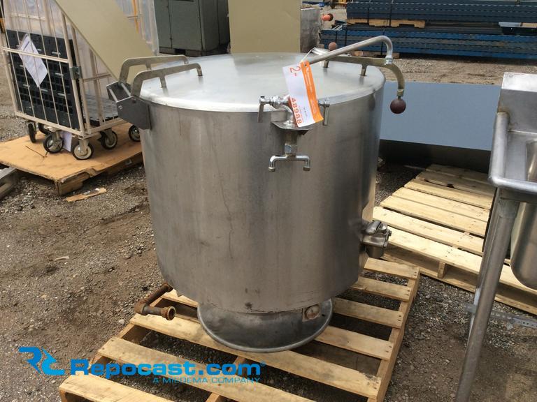 Repocast.com® | Large stainless steel beer brewing pot...