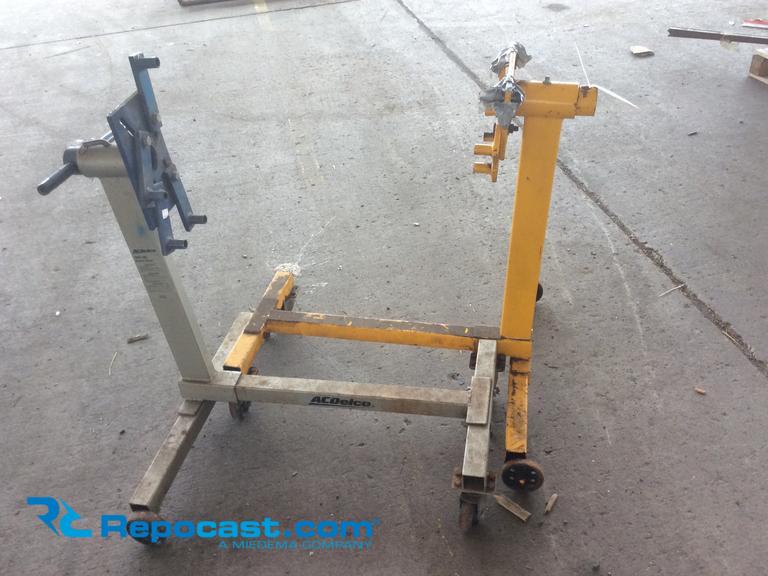 Repocast.com® | Lot of (2) Engine Stands