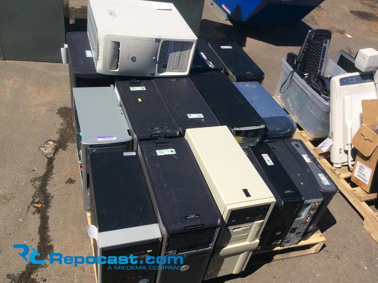 Repocast.com® | Lot of (19) desktop computers for...