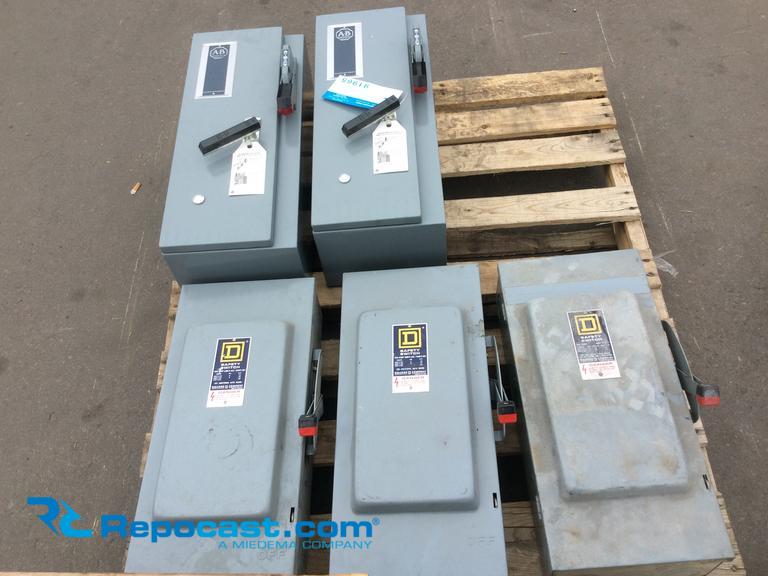 Repocast.com® | Lot of (5) electrical disconnect boxes