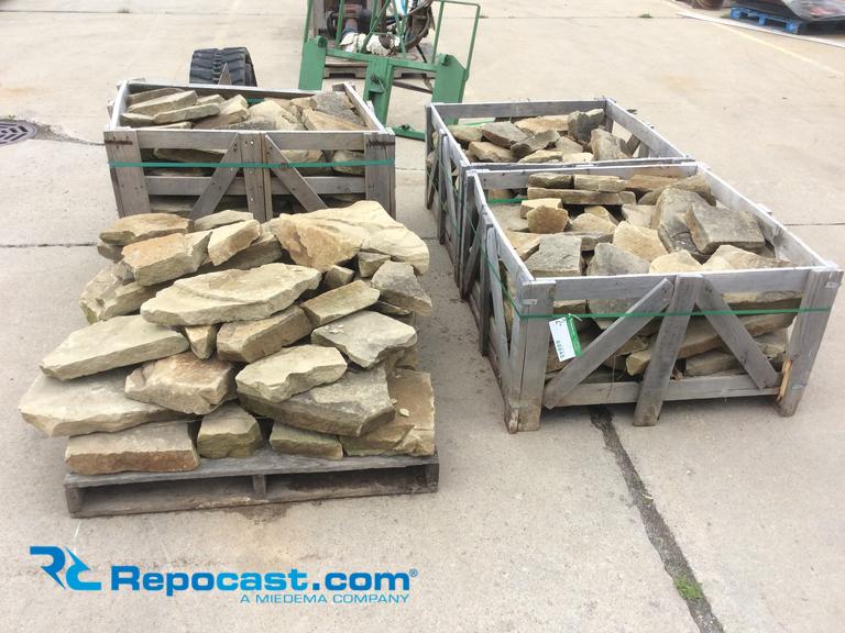 Repocast.com® | Lot of (4) Pallets of Limestone Patio...