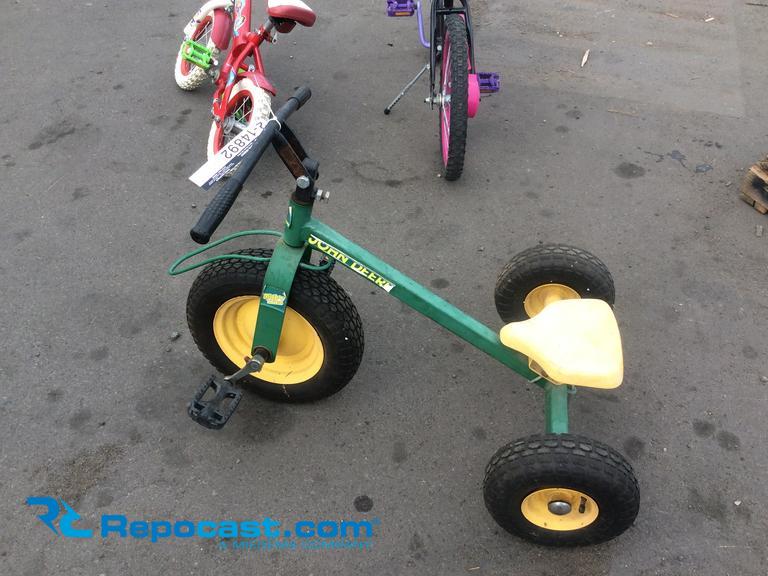Repocast.com® | Mighty Trike John Deere tricycle.
