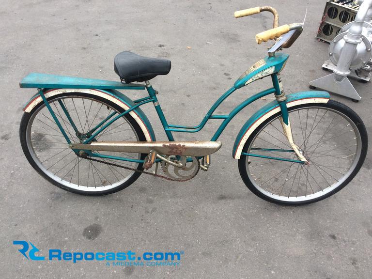 Repocast.com® | (1) vintage Lady Evans bicycle, single...
