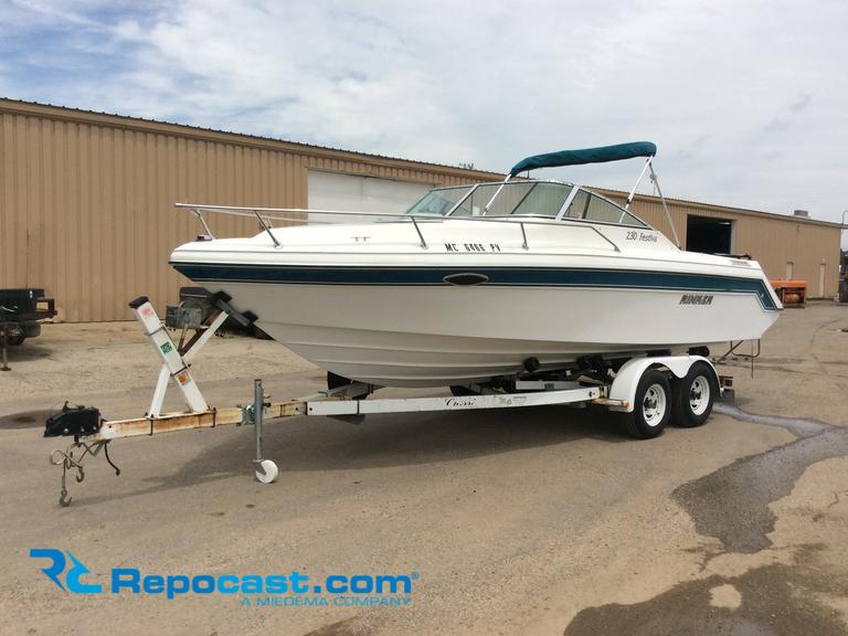 Repocast.com® | 1994 Rinker 230 Festiva