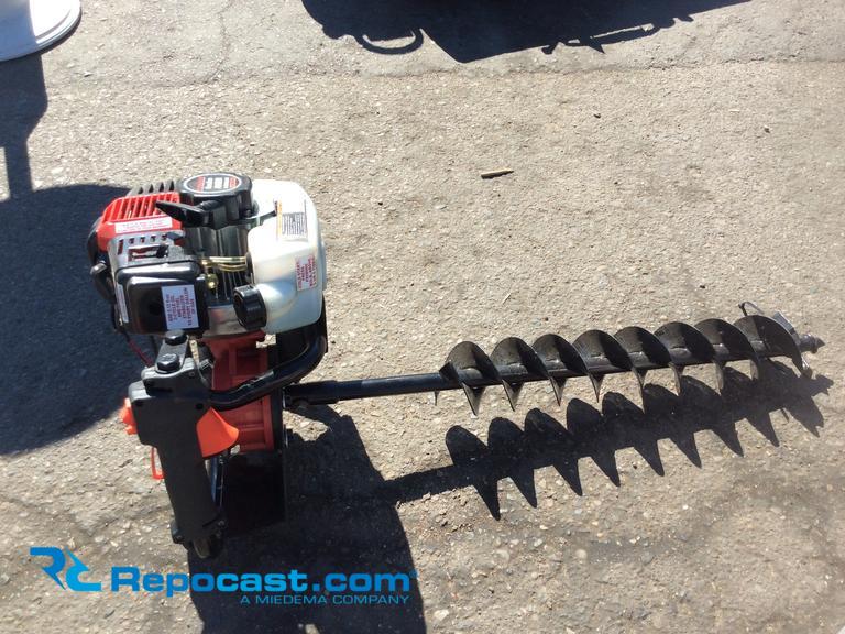 Repocast.com® | Lot of (1) predator Post hole auger...