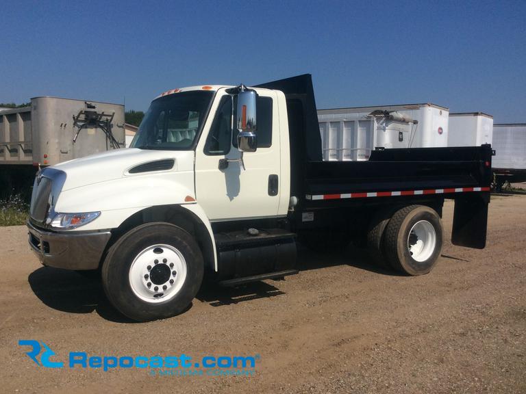 Repocast.com® | 2003 International 4300 Dump Truck...