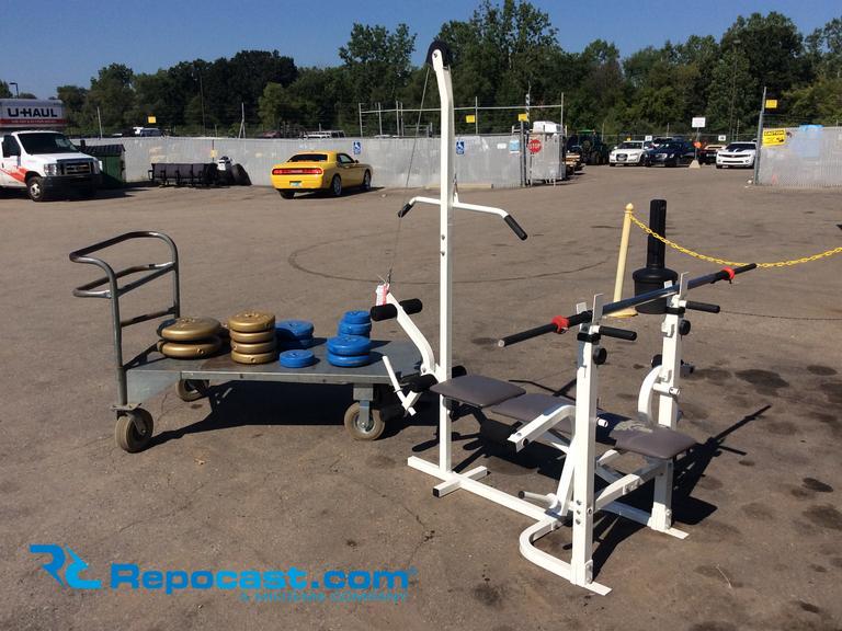 Repocast.com® | Weider 148 weight bench and weight set...