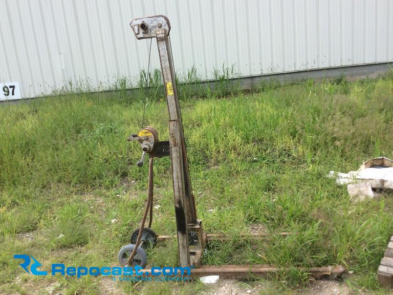 Repocast.com® | 520A manually operated material lift,...