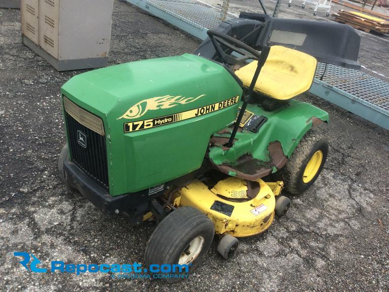 Repocast.com® | John Deere 175 Hydrostatic lawn and...