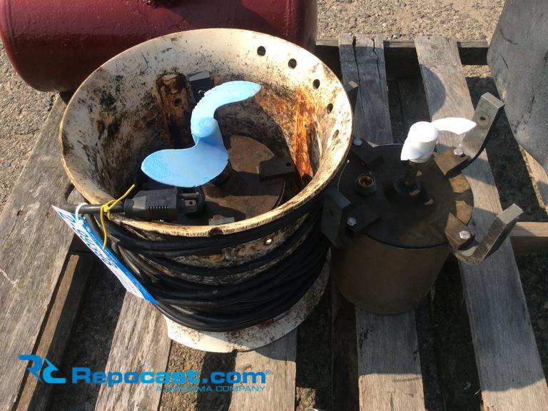 Repocast.com® | Lot of (2) 120 V pond water agitators,...