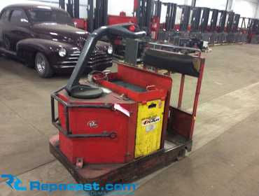 Repocast.com® | 1994 Raymond ride on electric tow...
