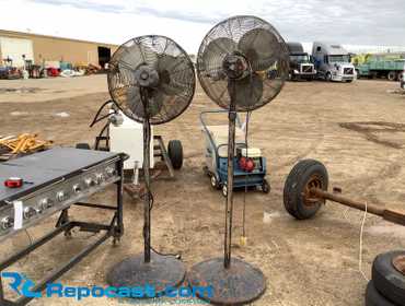 Repocast.com® | Lot of (2) industrial stand up...