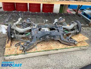 Repocast.com® | Rear Axle off of 2012 Chevy Caprice...