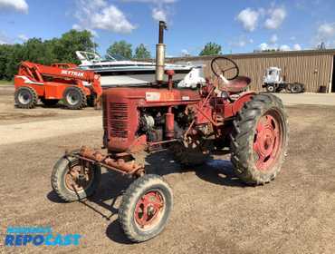 Repocast.com® | Farmall Super FC Tractor
