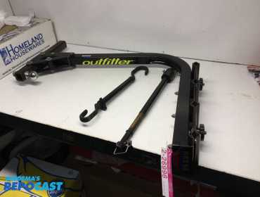 Repocast.com® | Reese Outfitter 4-bike fold down tow...