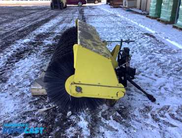 Repocast.com® | 2019 John Deere 60” Heavy Duty Broom...