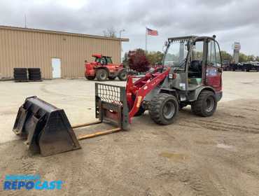 Repocast.com® | Takeuchi TW40 Wheel loader