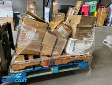 Repocast.com® | Skid of Miscellaneous Hook Nails,...