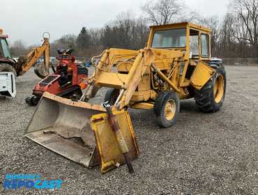 Repocast.com® | 1995 Ford 5500 Tractor