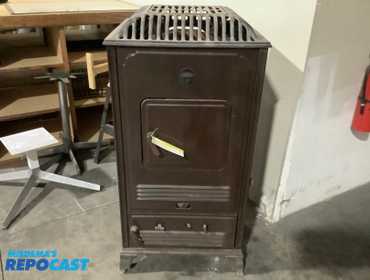 Repocast.com® | Estate Heatrola Hand Fired Wood Stove