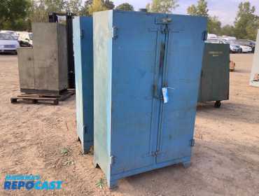 Repocast.com® | Lot of (2) fireproof storage lockers,...