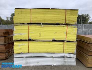Repocast.com® | Skid of (4) bundles of drywall sheets,...