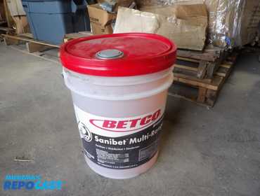 Repocast.com® | Betco 5 Gallon Bucket of Liquid Multi...