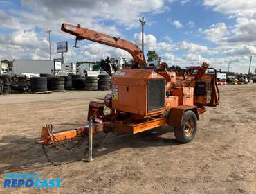 Repocast.com® | 2014 Morbark Beever M12R towable wood...