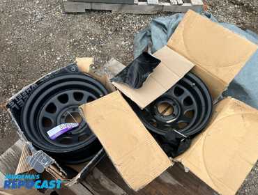 Repocast.com® | LOT OF (2) BRAND NEW PRO COMP ROCK...