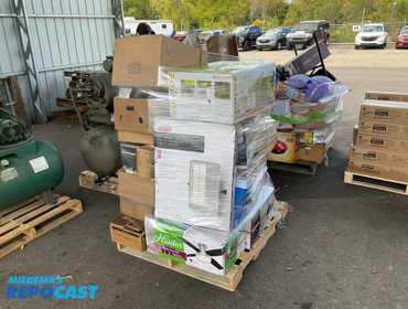 Repocast.com® | Skid lot of closeout merchandise,...